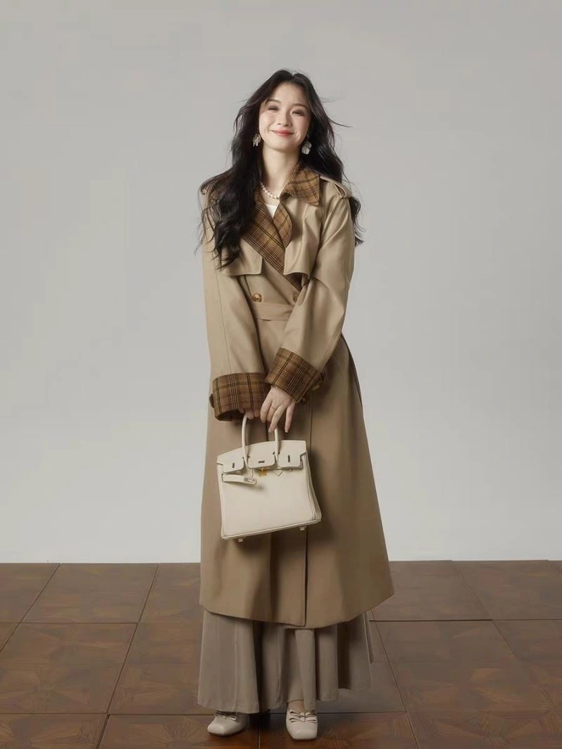 Accurate model Burberry Outwear