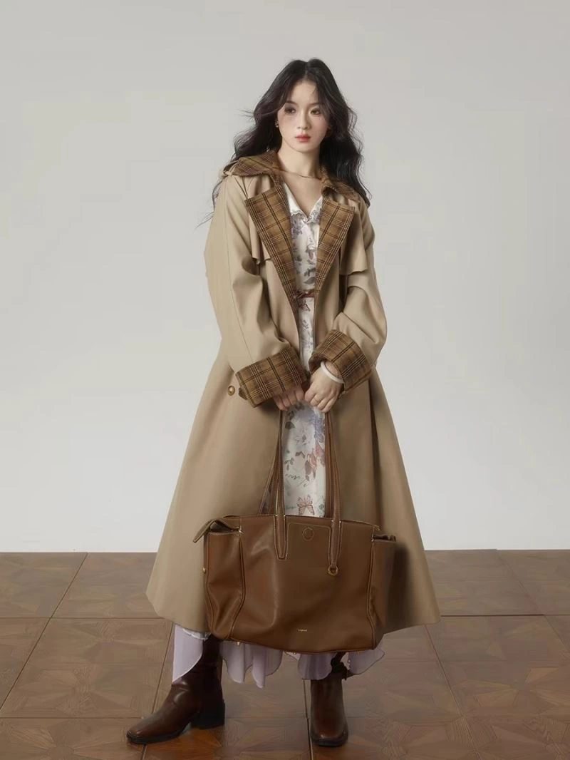 Accurate model Burberry Outwear