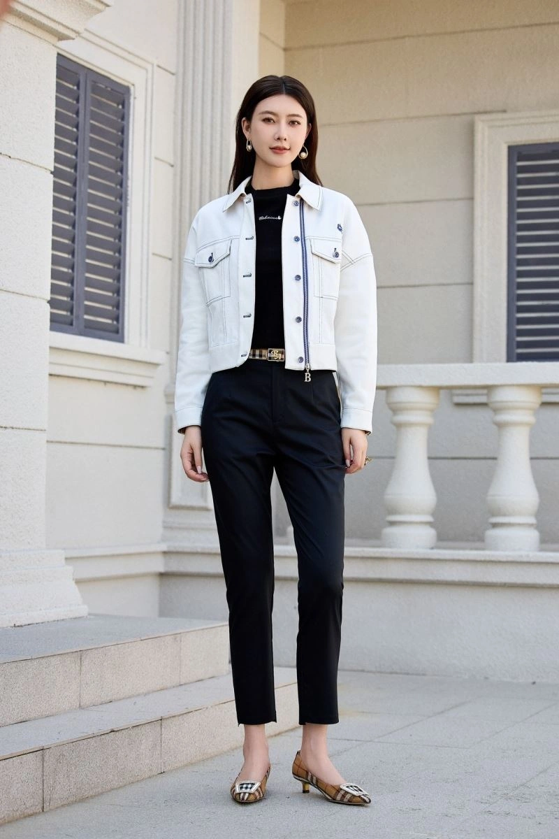 Official Burberry Outwear