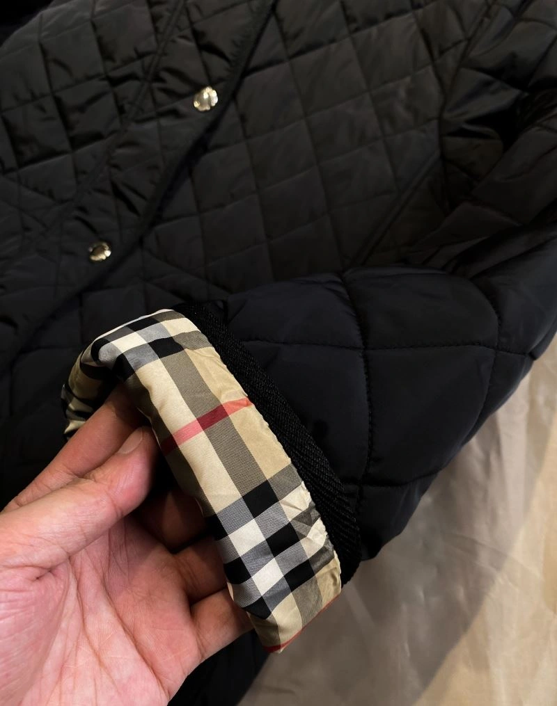 Accurate model Burberry Outwear