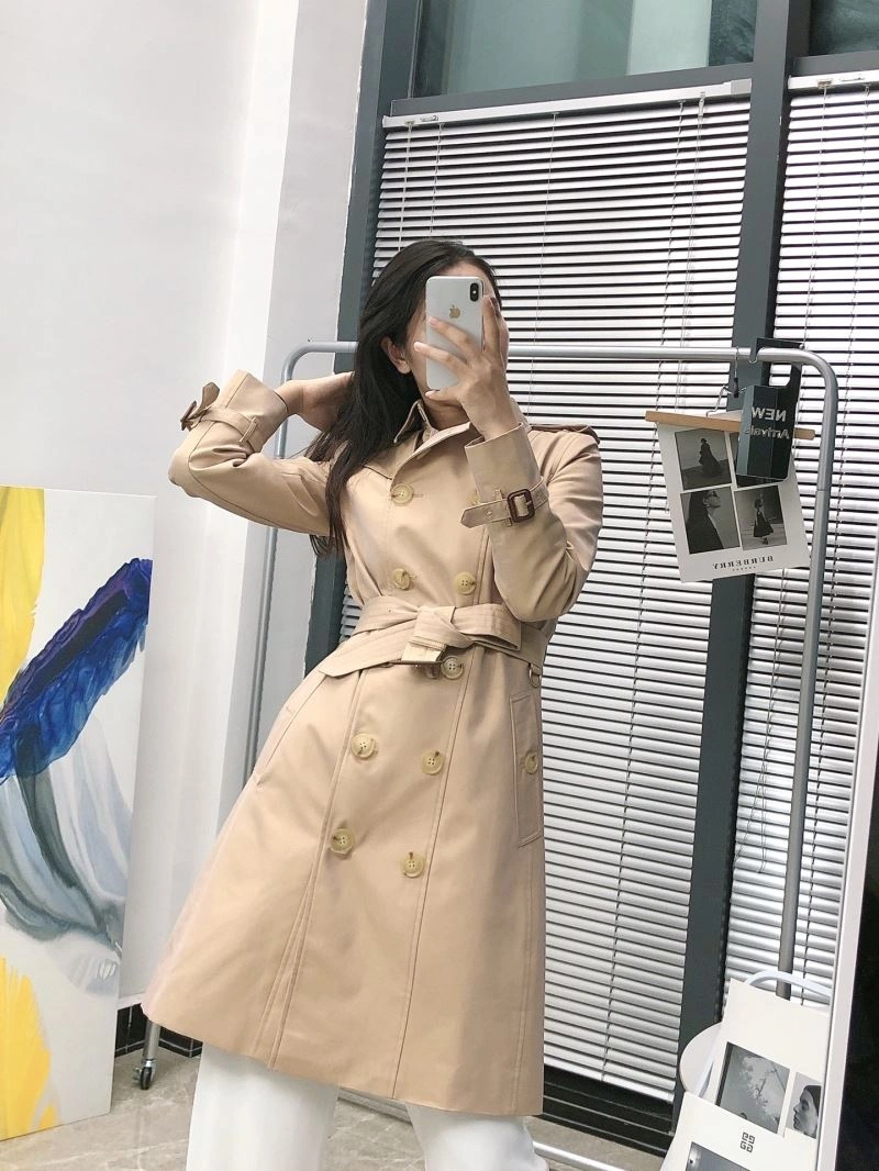 Top match Burberry Outwear