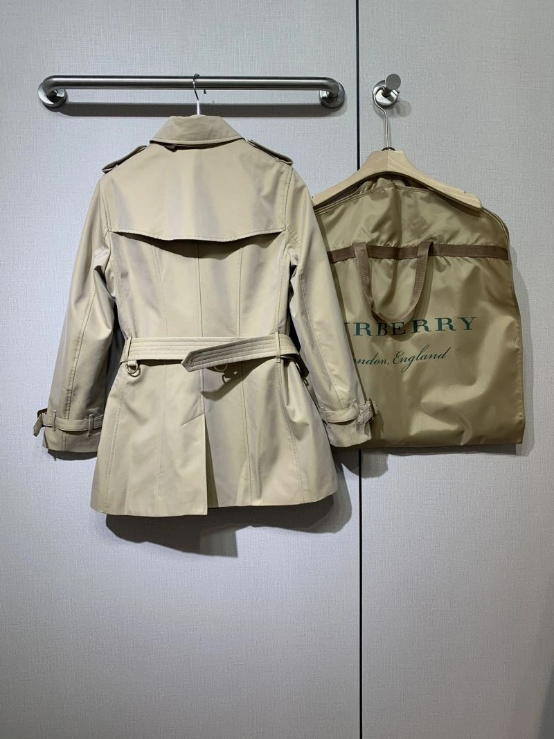 Economical Burberry Outwear
