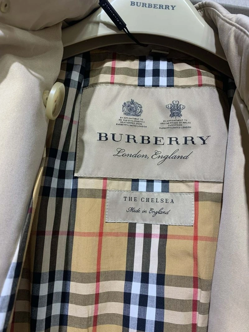 Economical Burberry Outwear