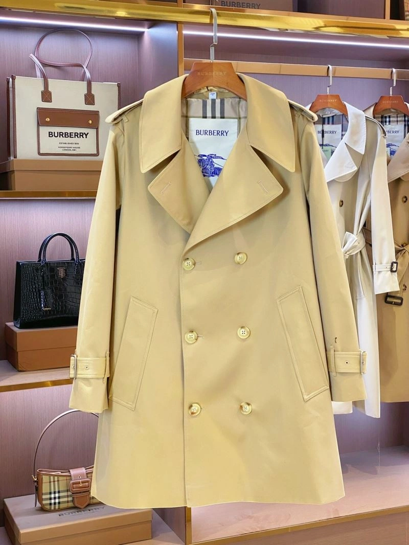 Discounted Burberry Outwear