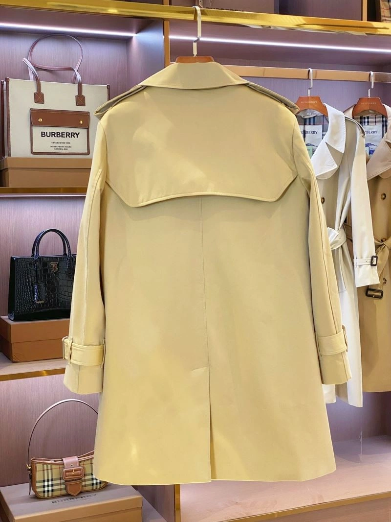 Discounted Burberry Outwear