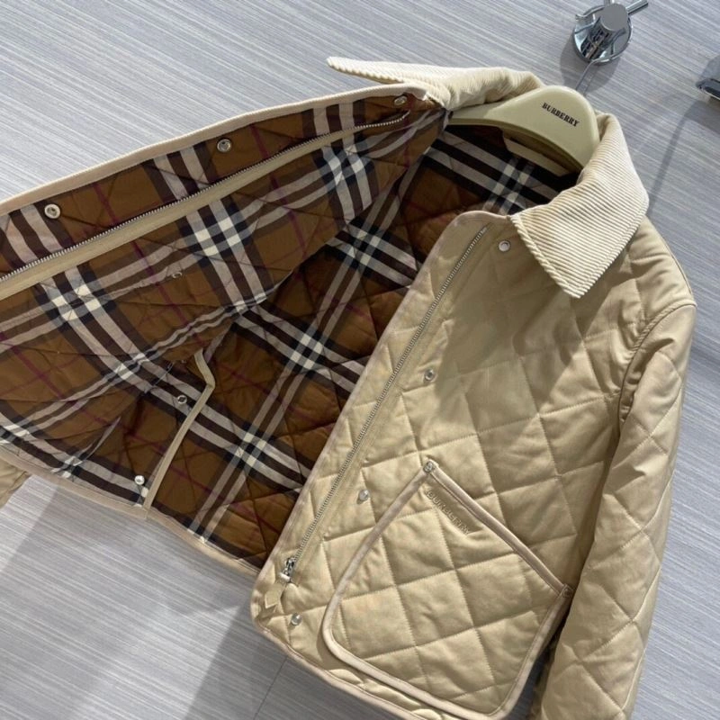 Low-cost Burberry Outwear