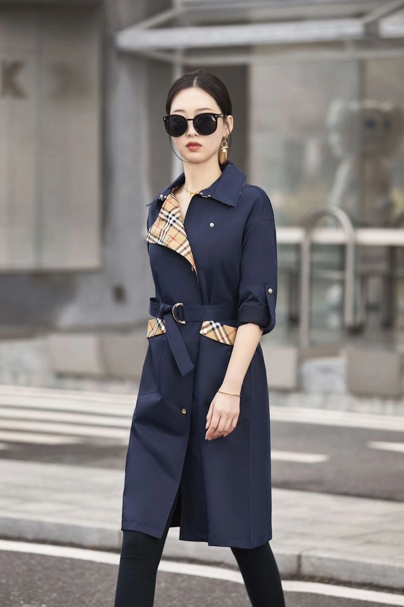Accurate model Burberry Outwear