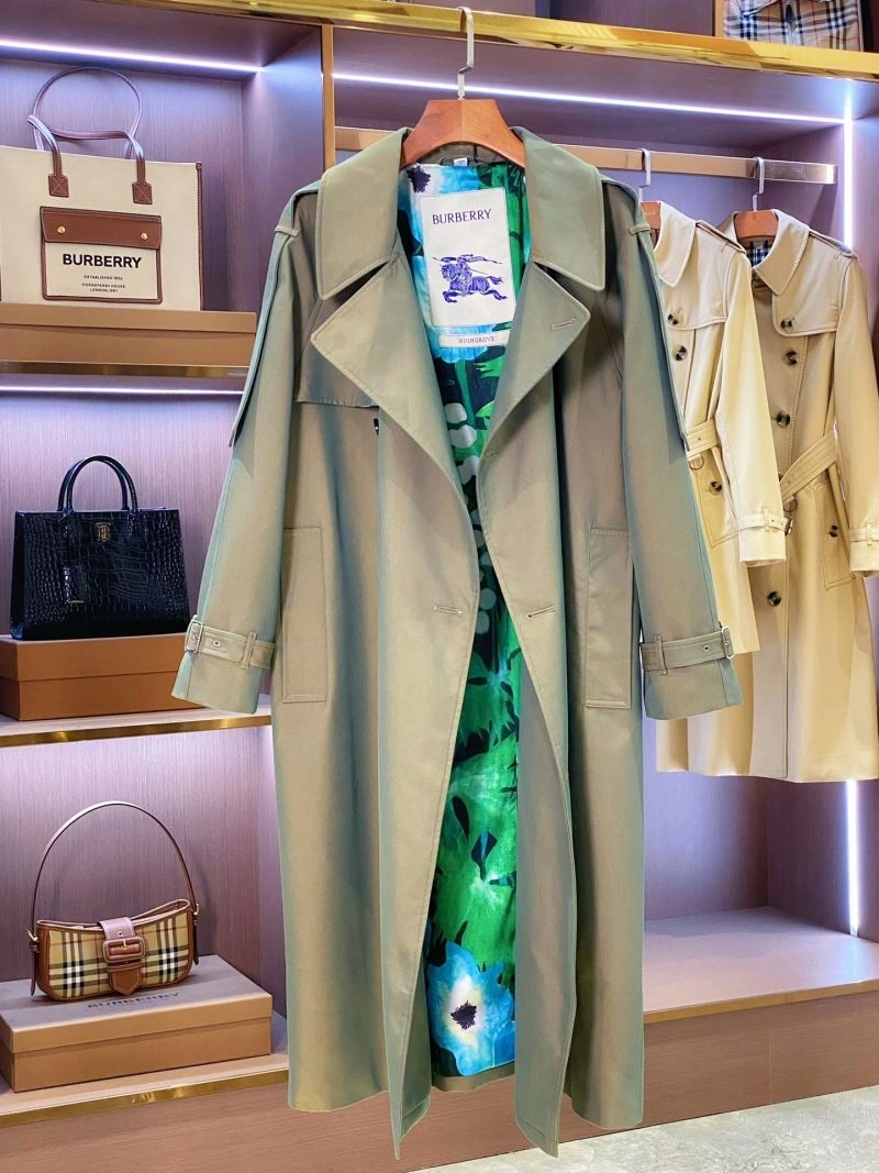 Official Burberry Outwear