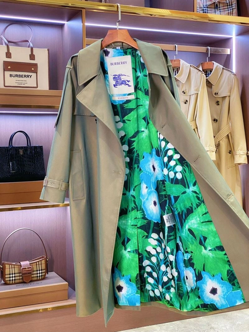 Official Burberry Outwear