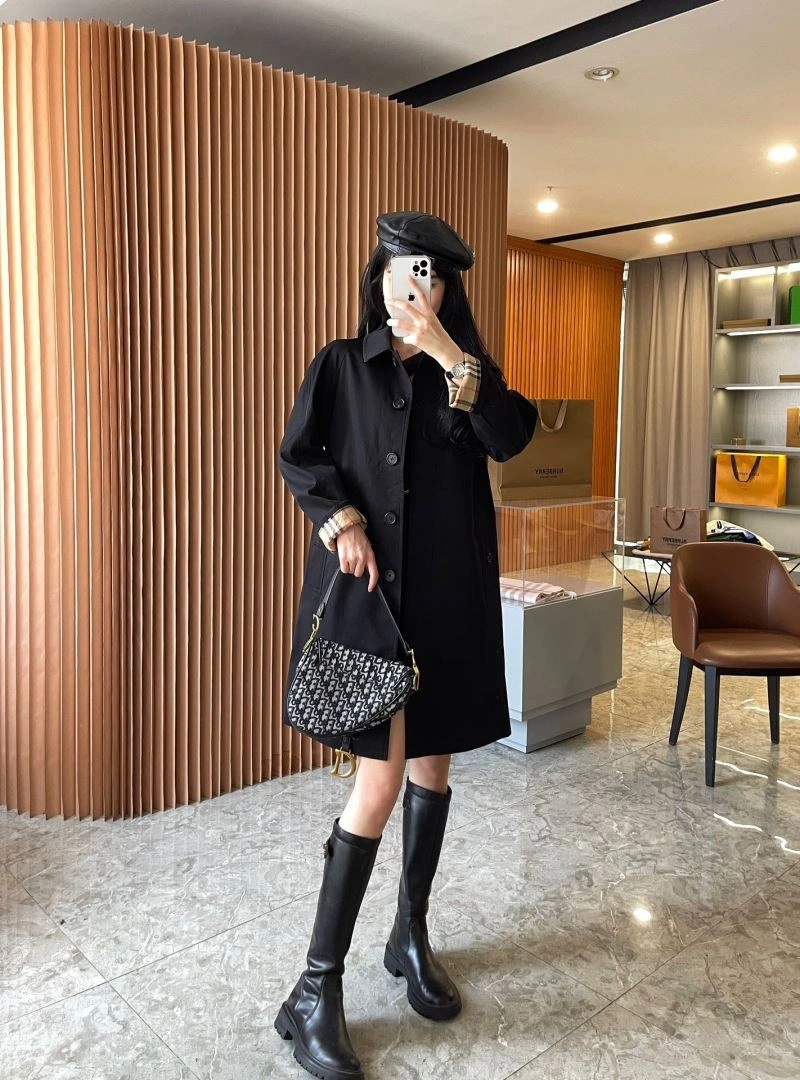 Accurate model Burberry Outwear
