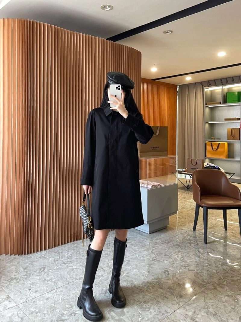 Accurate model Burberry Outwear