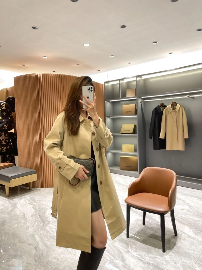 Discounted Burberry Outwear