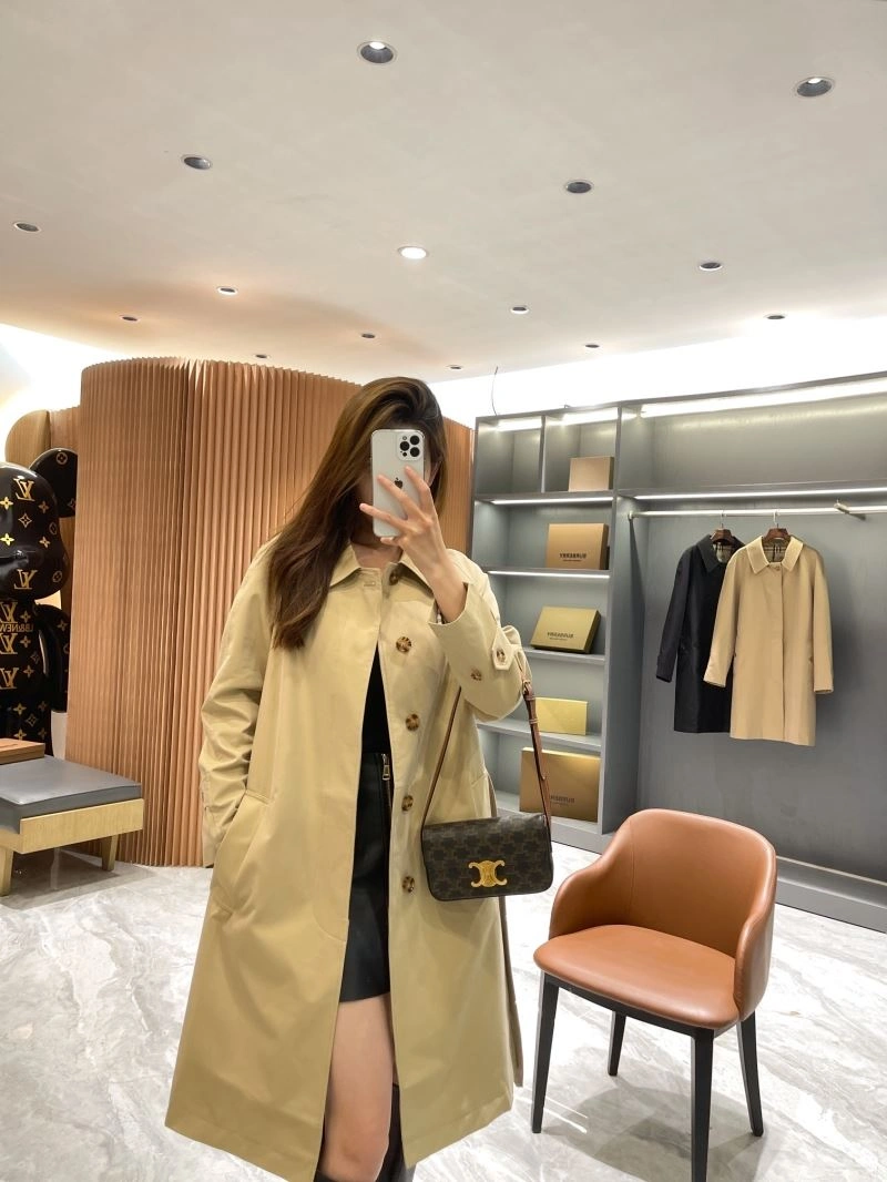 Discounted Burberry Outwear