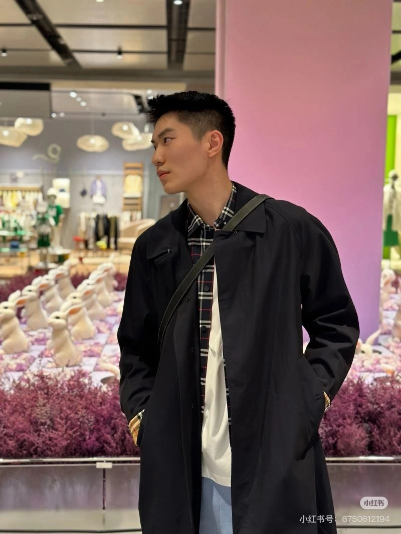 Top match Burberry Outwear