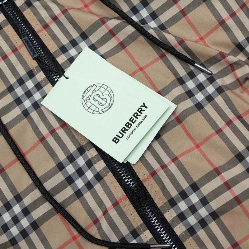 Bargain Burberry Outwear