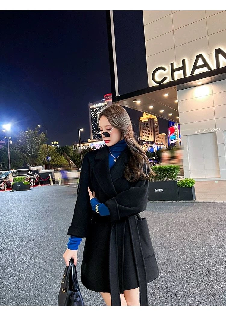 Accurate model Burberry Outwear