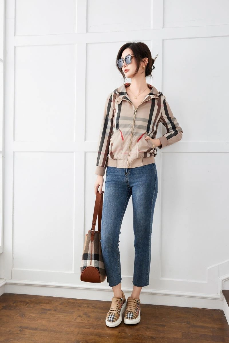 Discounted Burberry Outwear