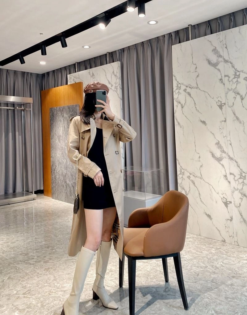 Official Burberry Outwear