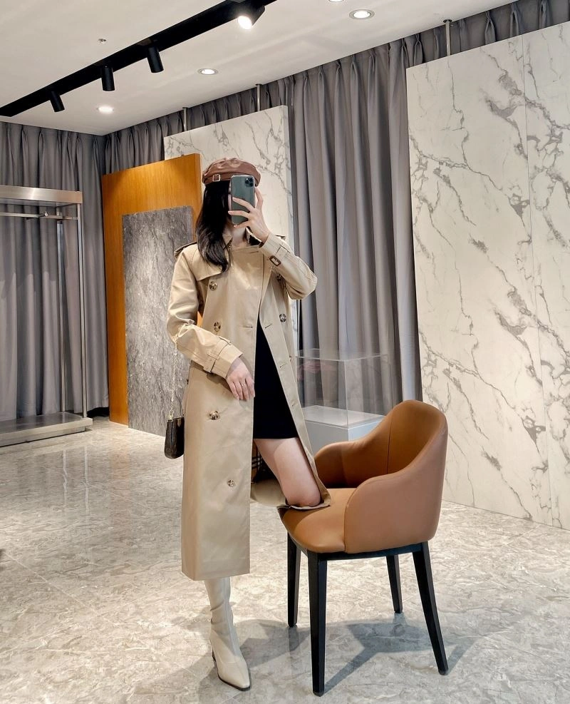 Official Burberry Outwear