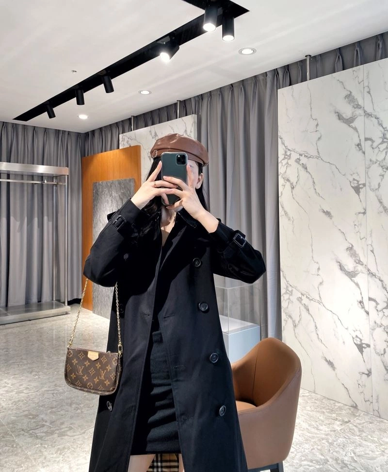 Official Burberry Outwear