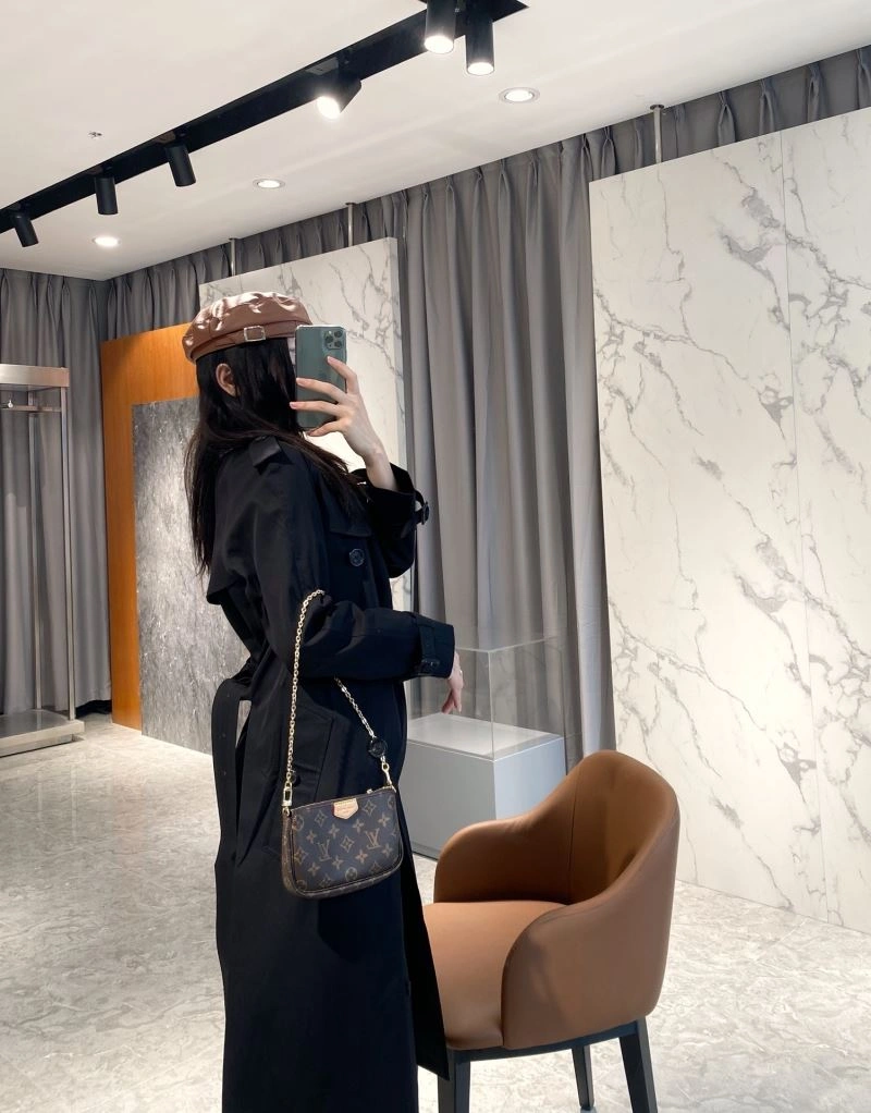 Official Burberry Outwear