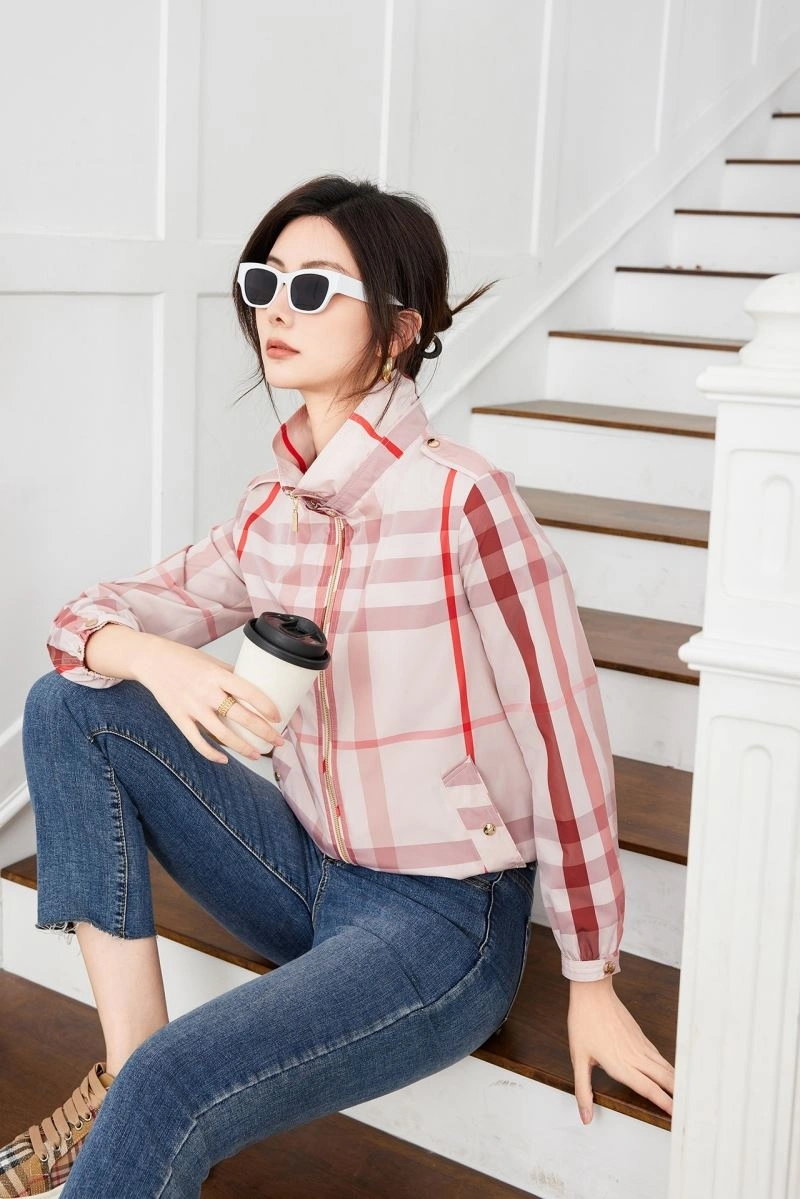 Economical Burberry Outwear