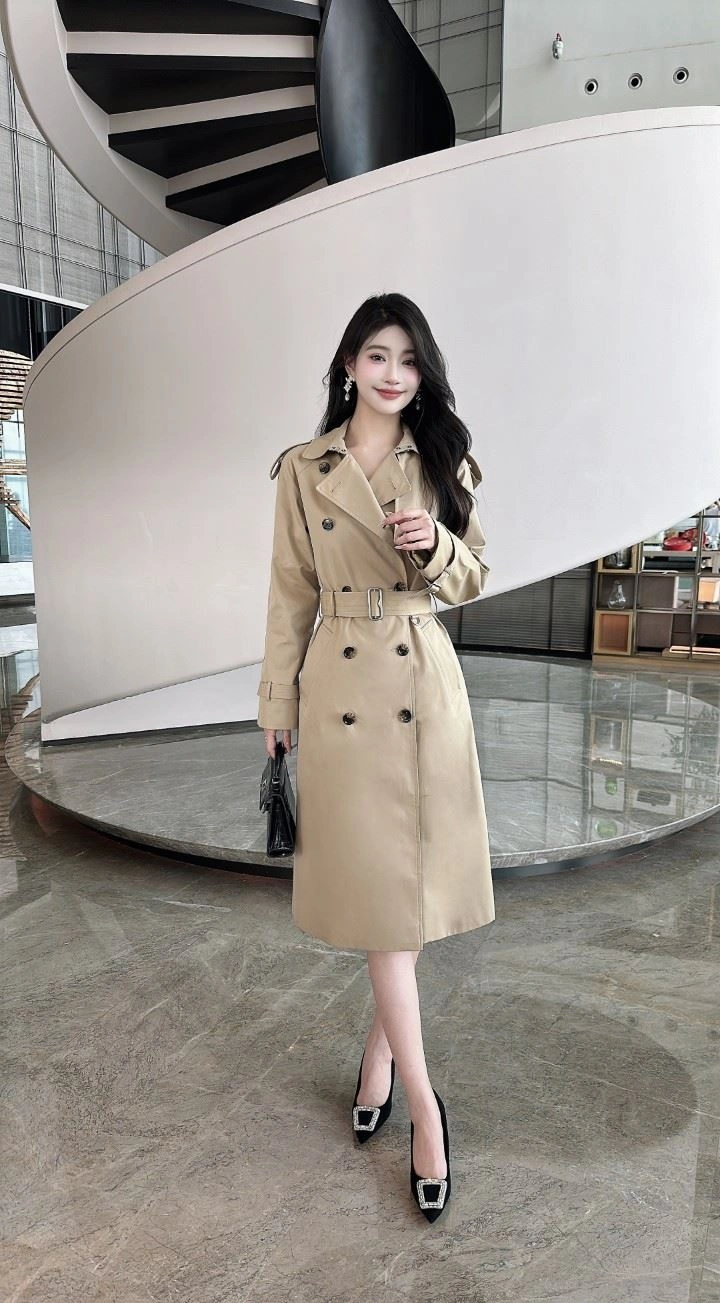 Discounted Burberry Outwear
