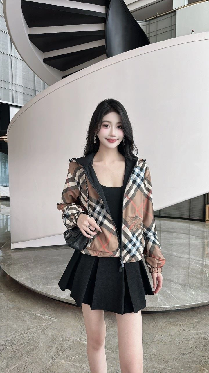 High fidelity Burberry Outwear