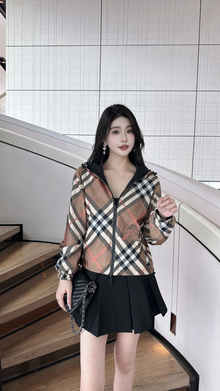 High fidelity Burberry Outwear