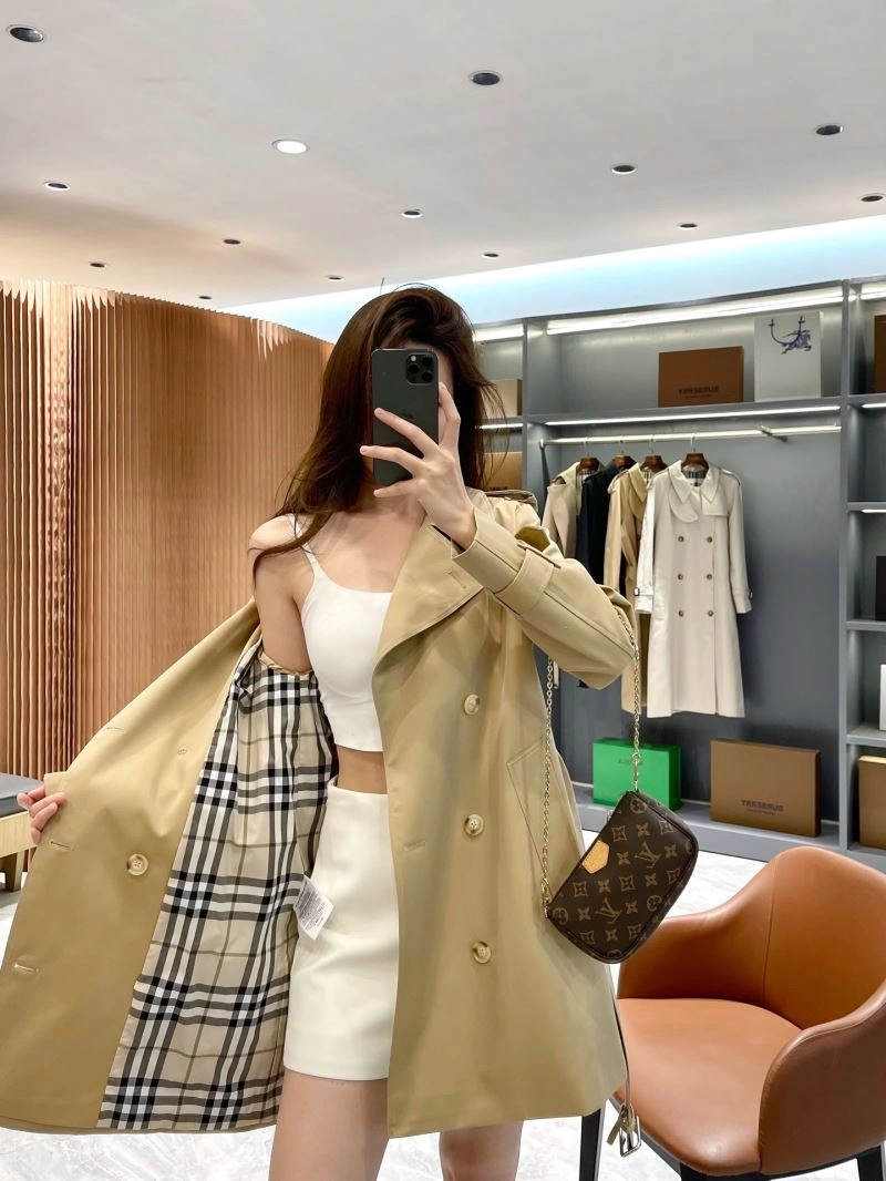 Authentic Burberry Outwear