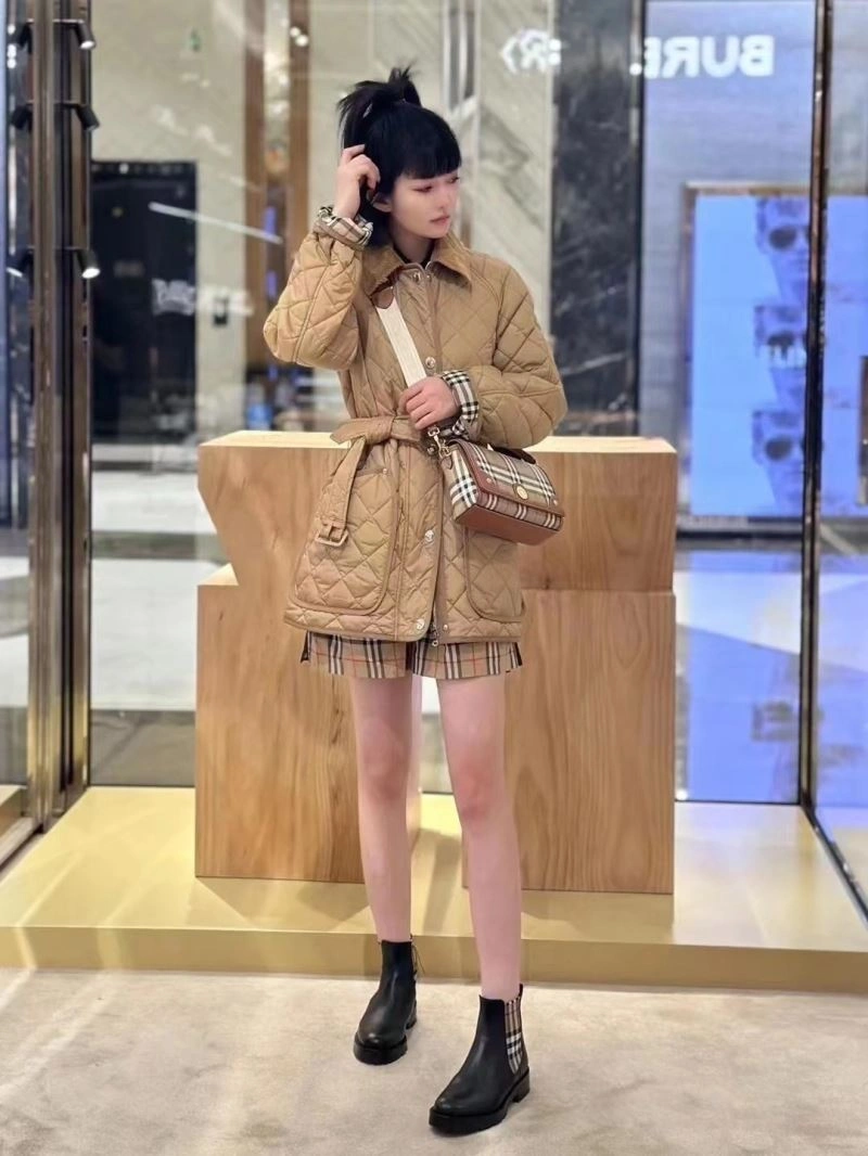Precise copy Burberry Outwear