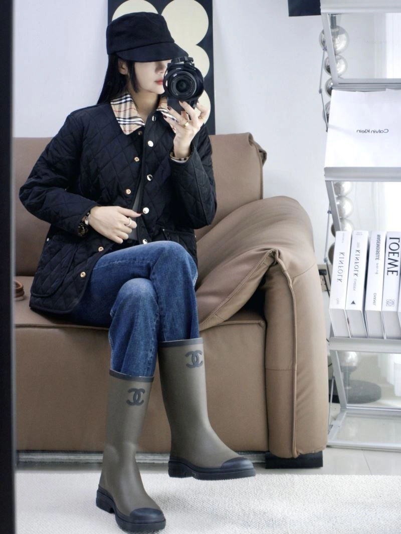 Accurate model Burberry Outwear