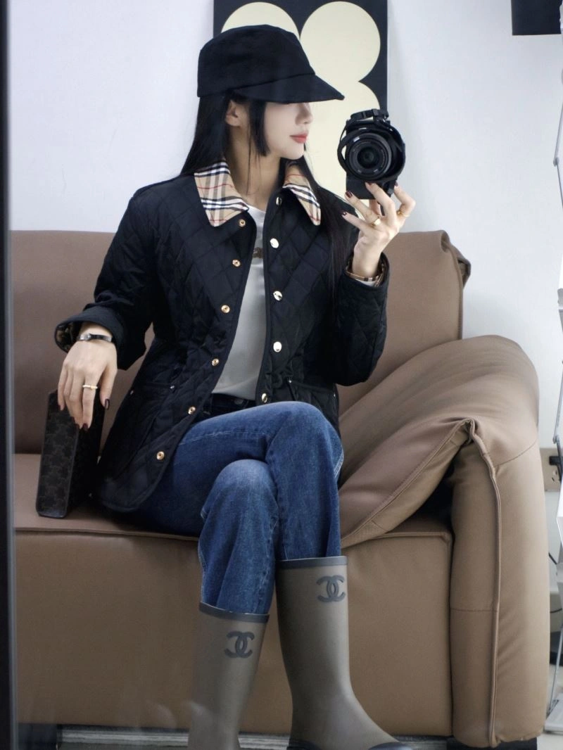 Accurate model Burberry Outwear