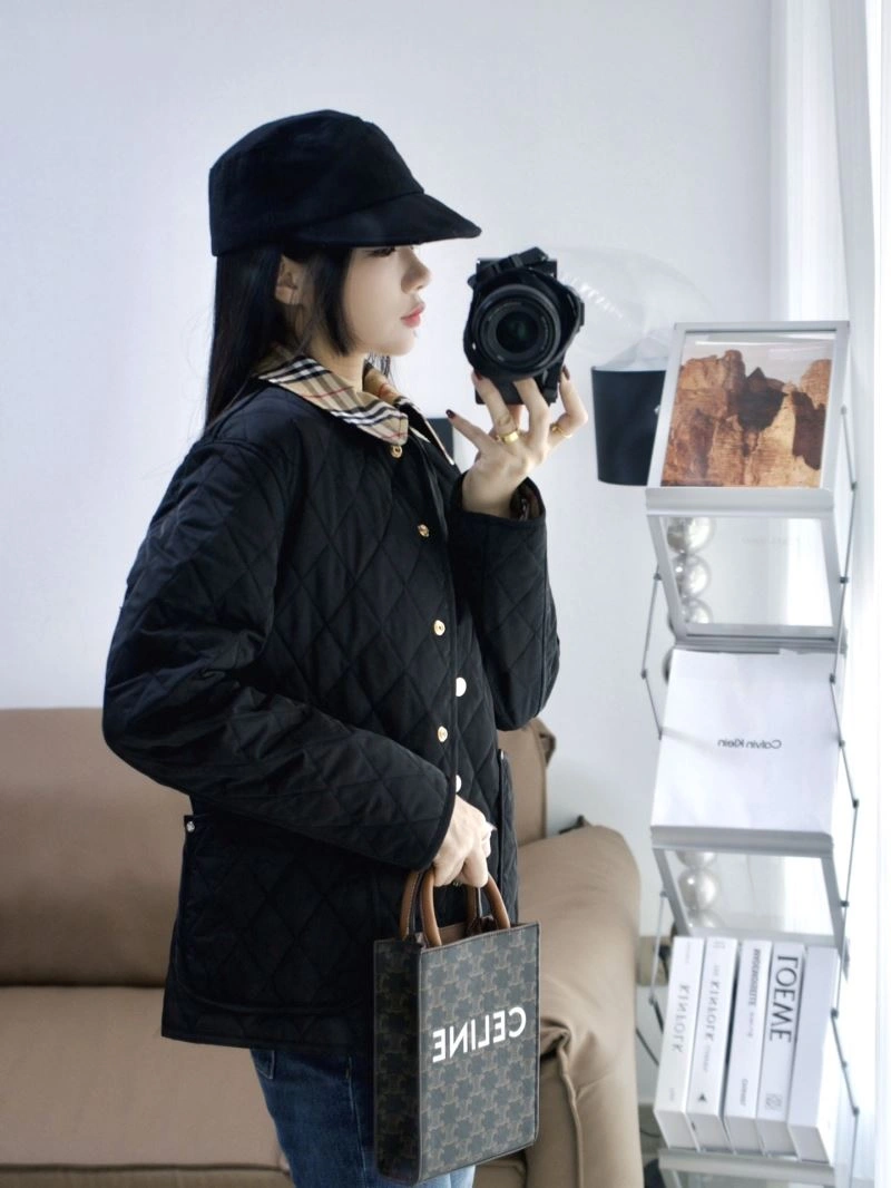 Accurate model Burberry Outwear