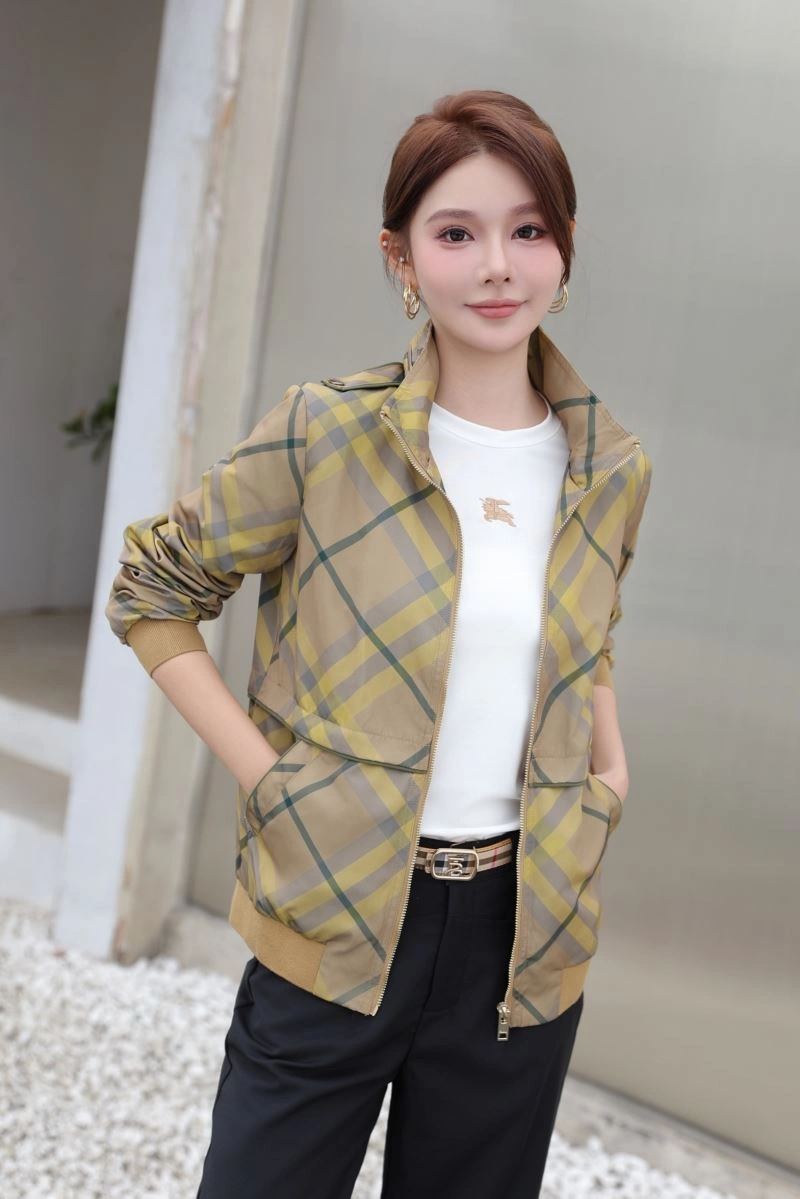 Discounted Burberry Outwear