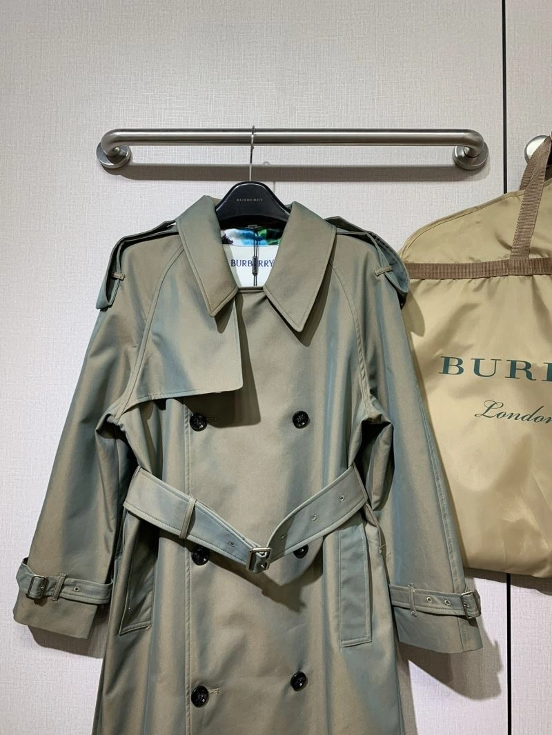 Original Burberry Outwear