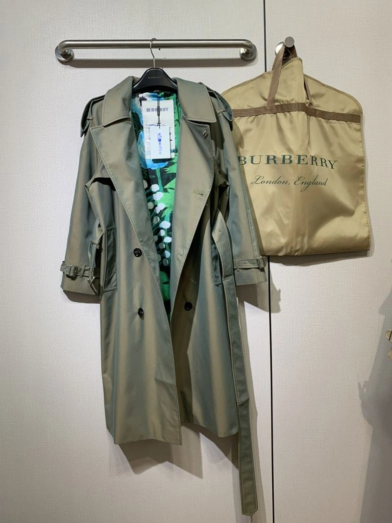 Original Burberry Outwear