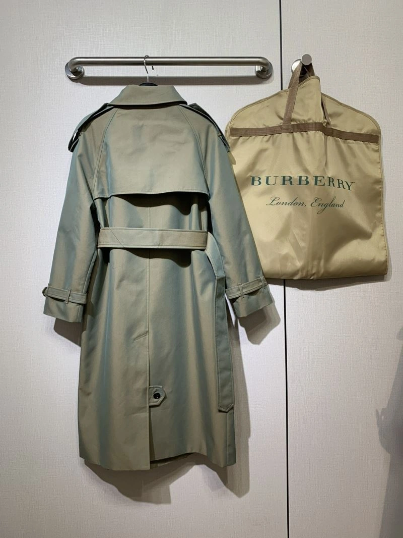 Original Burberry Outwear