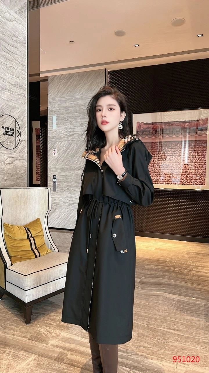 Top match Burberry Outwear