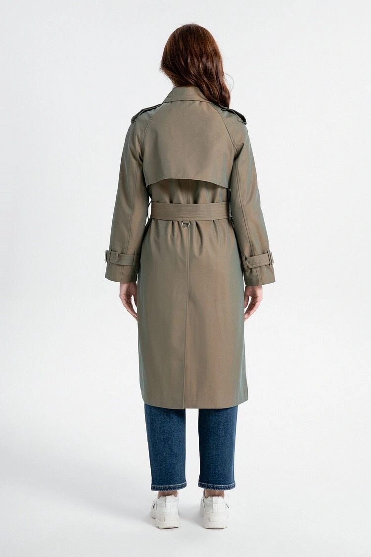 Legit Burberry Outwear