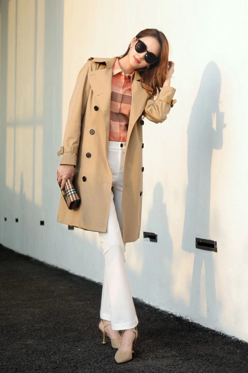 Bargain Burberry Outwear