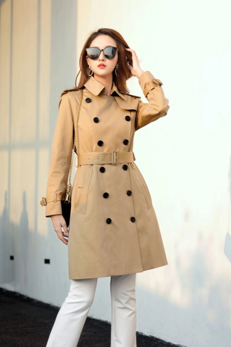Bargain Burberry Outwear