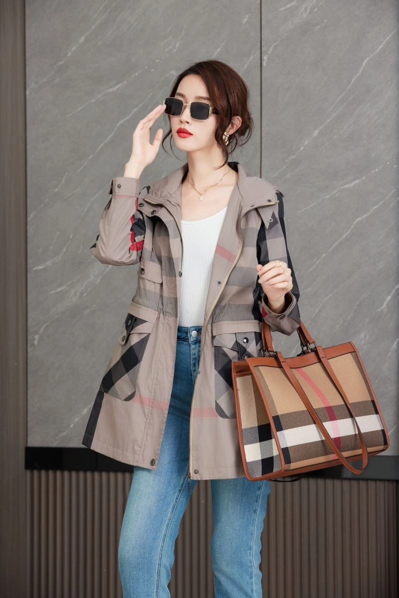 Economical Burberry Outwear