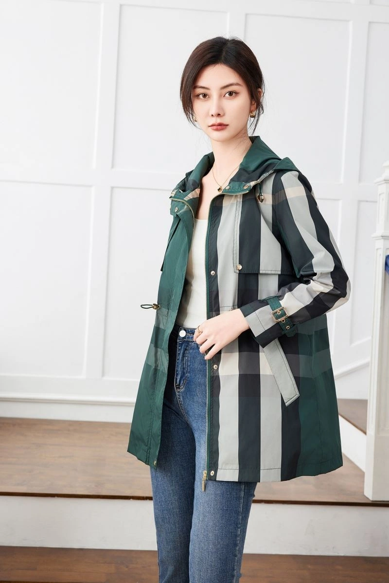 Economical Burberry Outwear