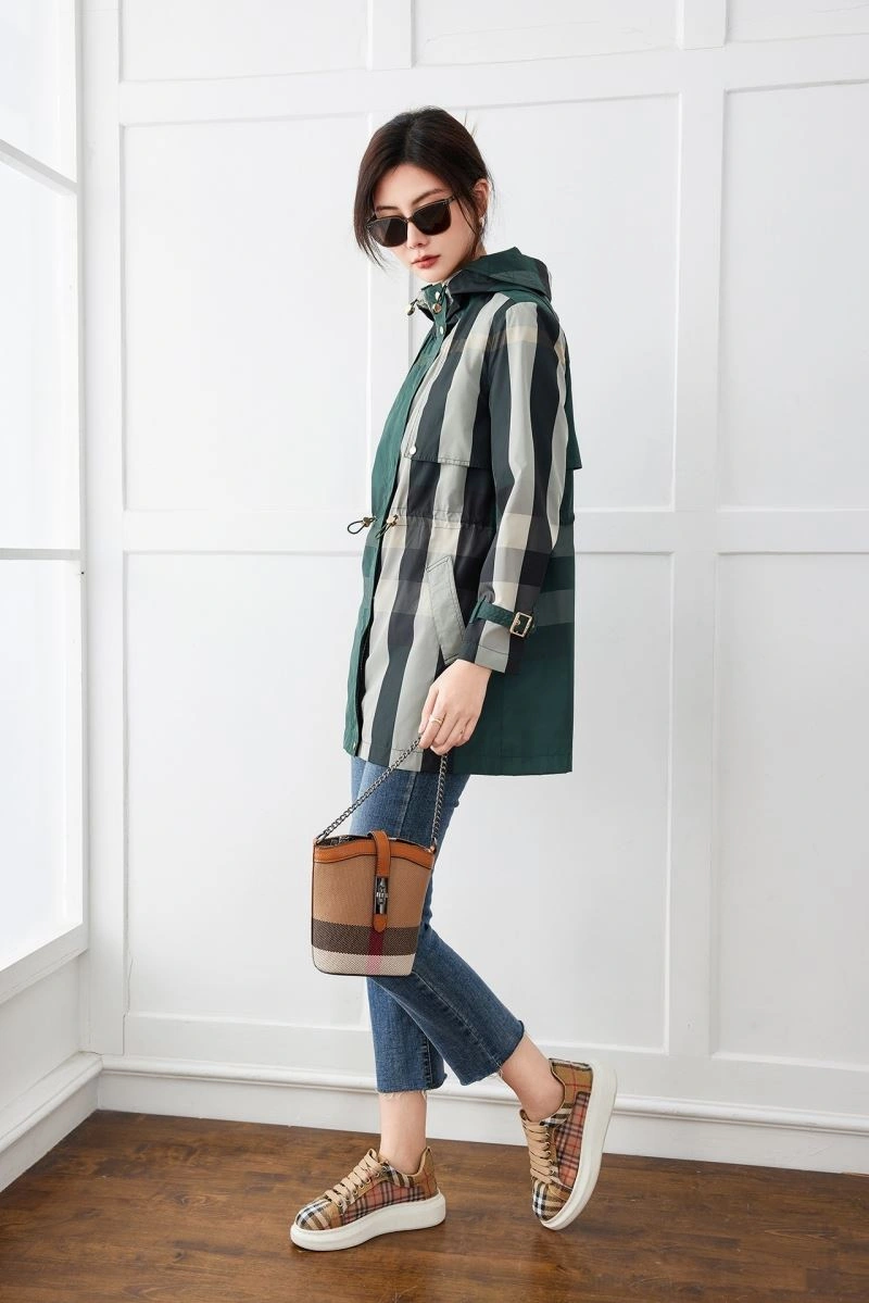 Economical Burberry Outwear