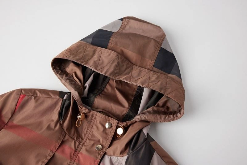 Economical Burberry Outwear