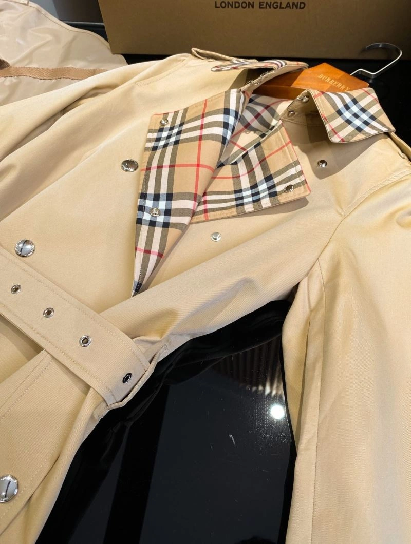 High fidelity Burberry Outwear