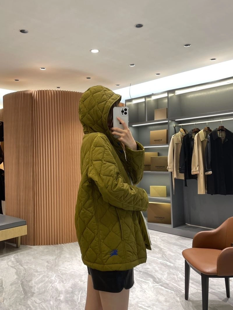 Discounted Burberry Outwear