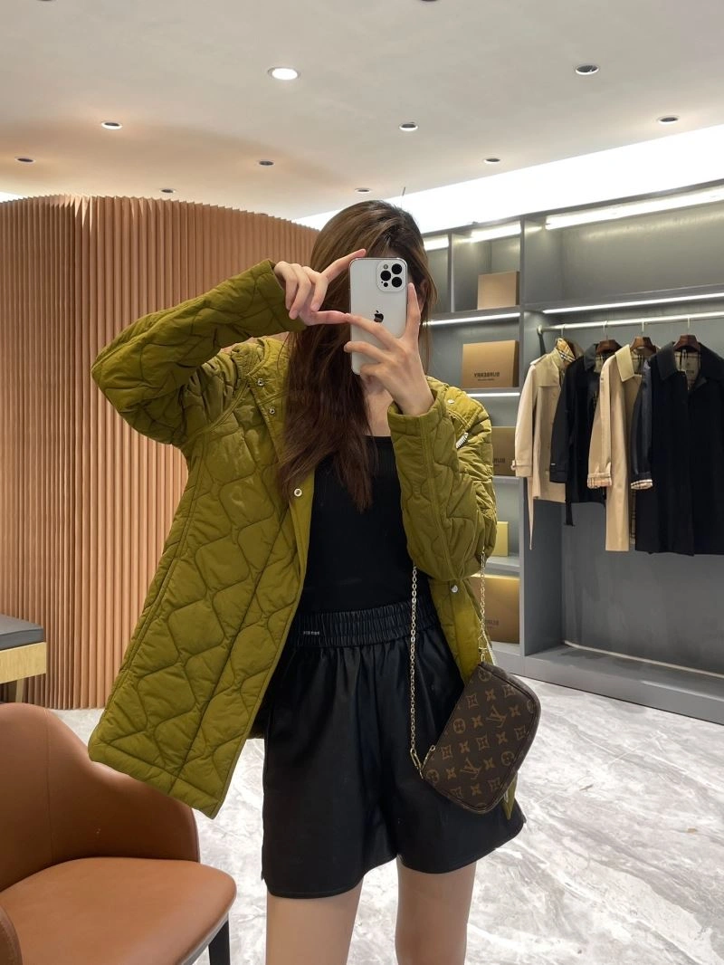 Discounted Burberry Outwear