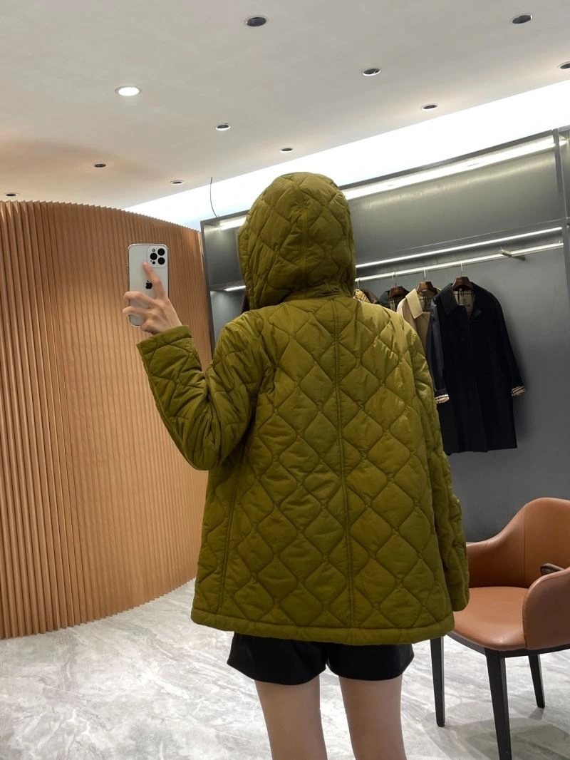 Discounted Burberry Outwear
